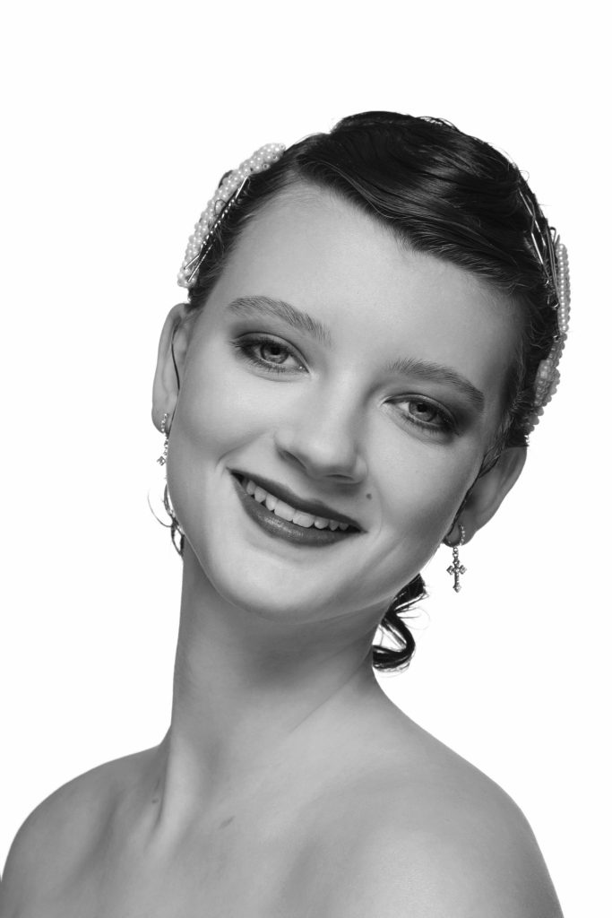 Model Life - Annabel Kiki